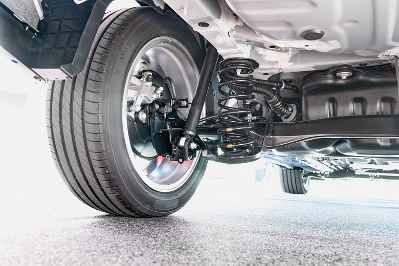 Car Suspension Systems Explained: Comfort, Handling & Tech 2026