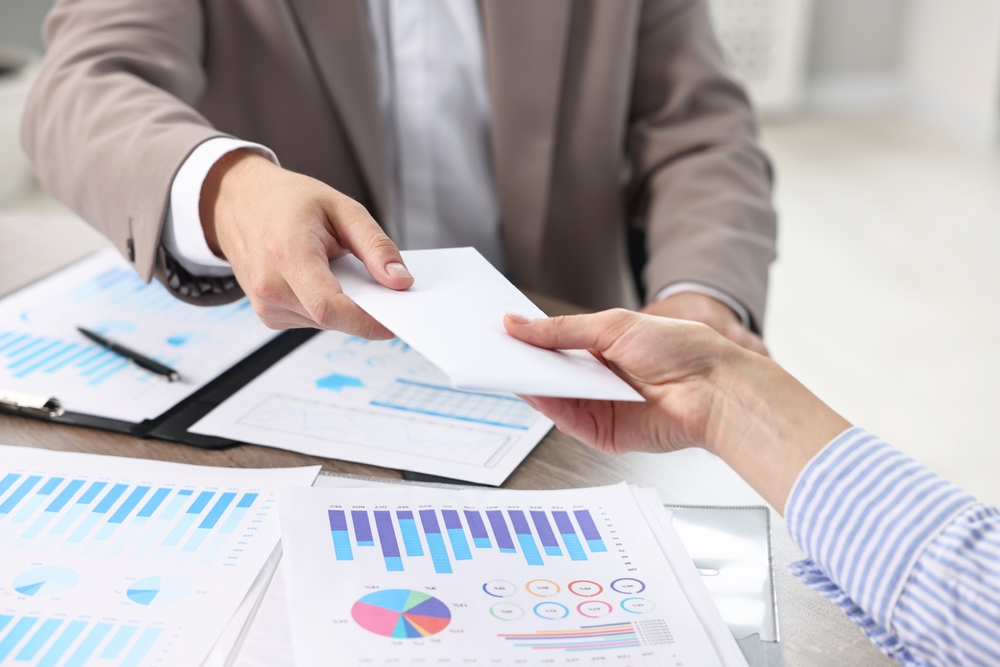 How to Negotiate Salary with Confidence in 2026