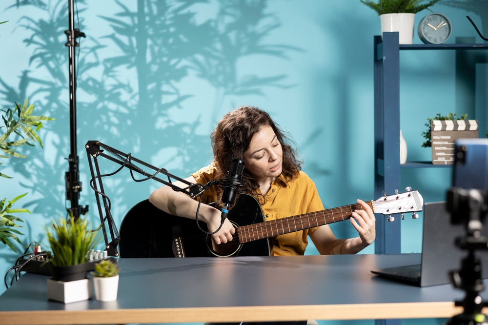 Top 10 Music Influencer Platforms for Musicians in 2025